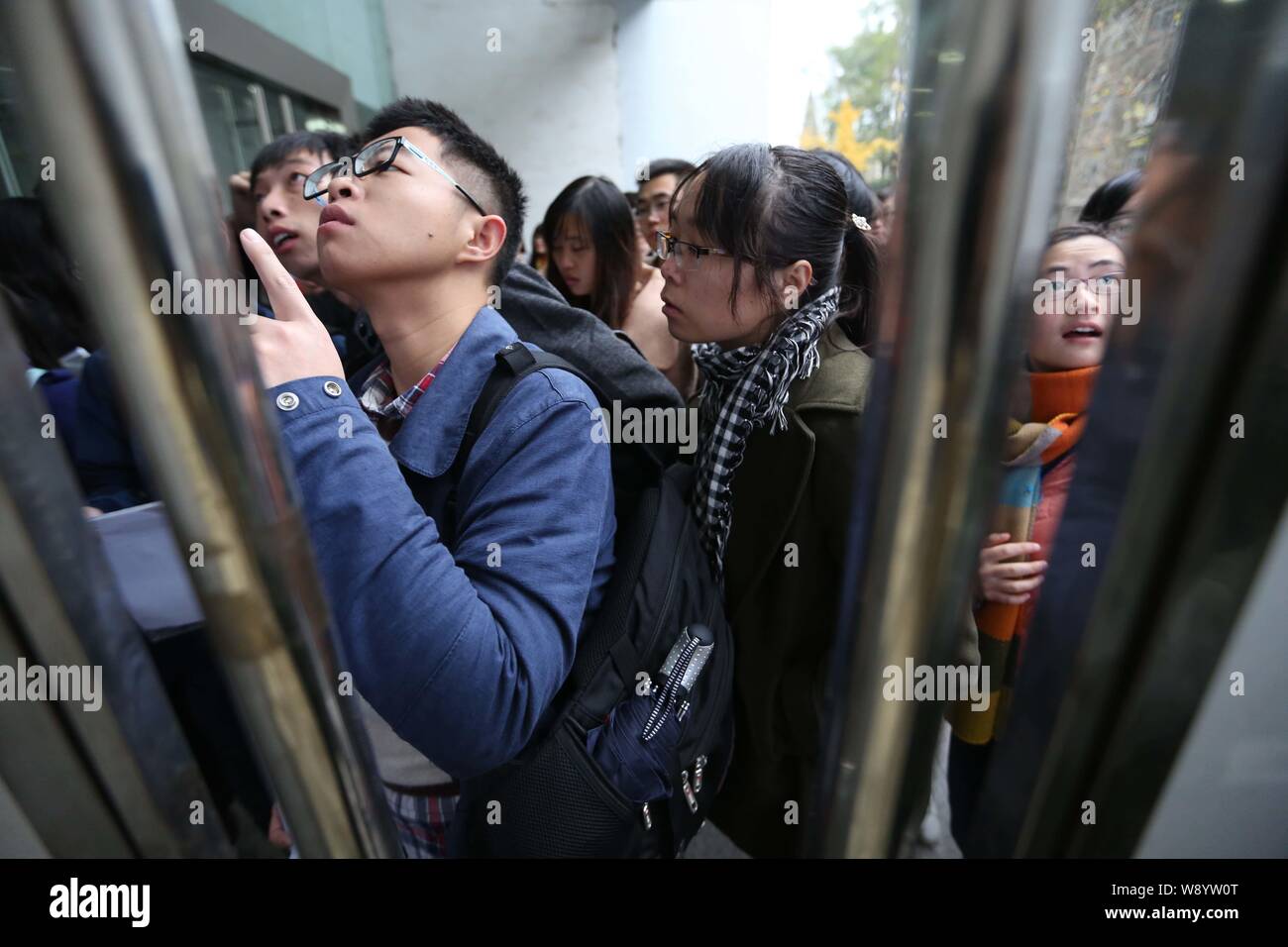 China Civil Service Exam High Resolution Stock Photography and Images ...