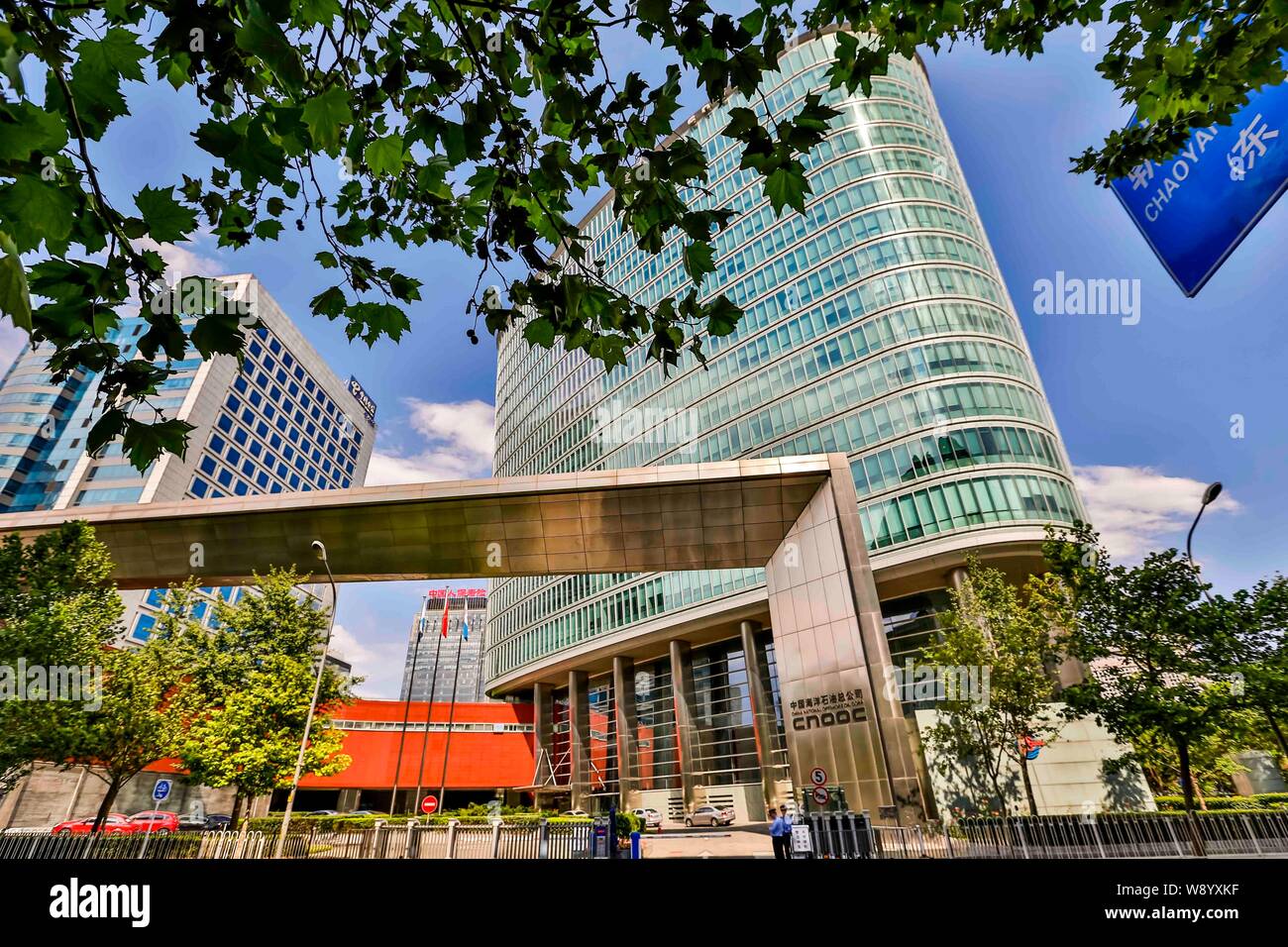 Oil bi hi-res stock photography and images - Alamy