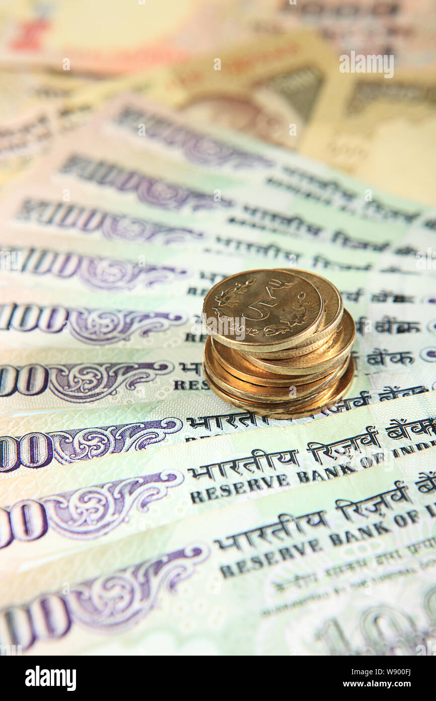 Indian currency coins banknotes hi-res stock photography and images - Alamy