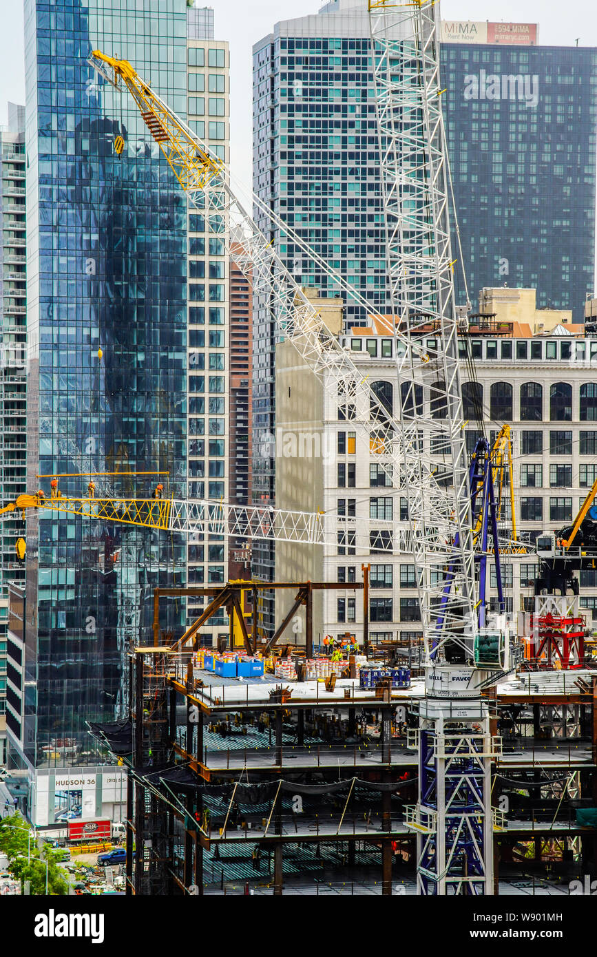 Hudson yards development hi-res stock photography and images - Alamy