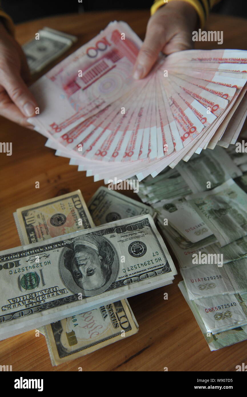 27 dollar hi-res stock photography and images - Alamy