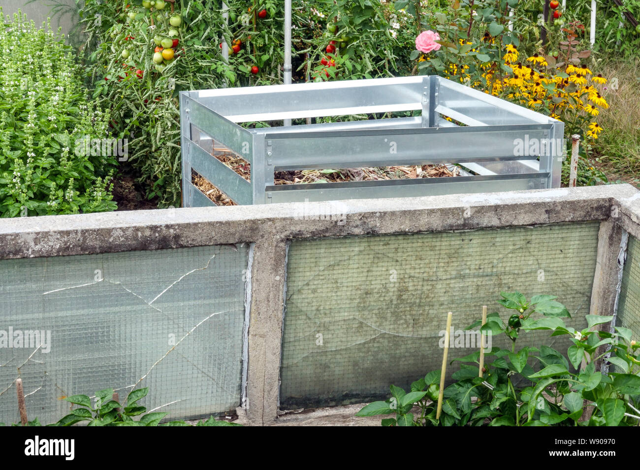 Metal composter hi-res stock photography and images - Alamy