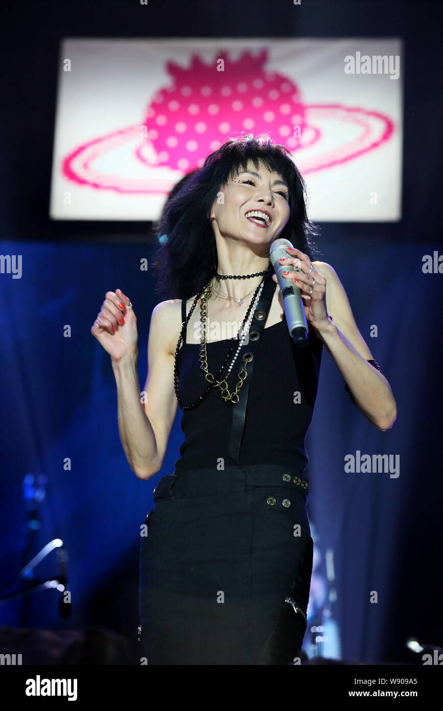 Chinese actress maggie cheung hi-res stock photography and images - Alamy