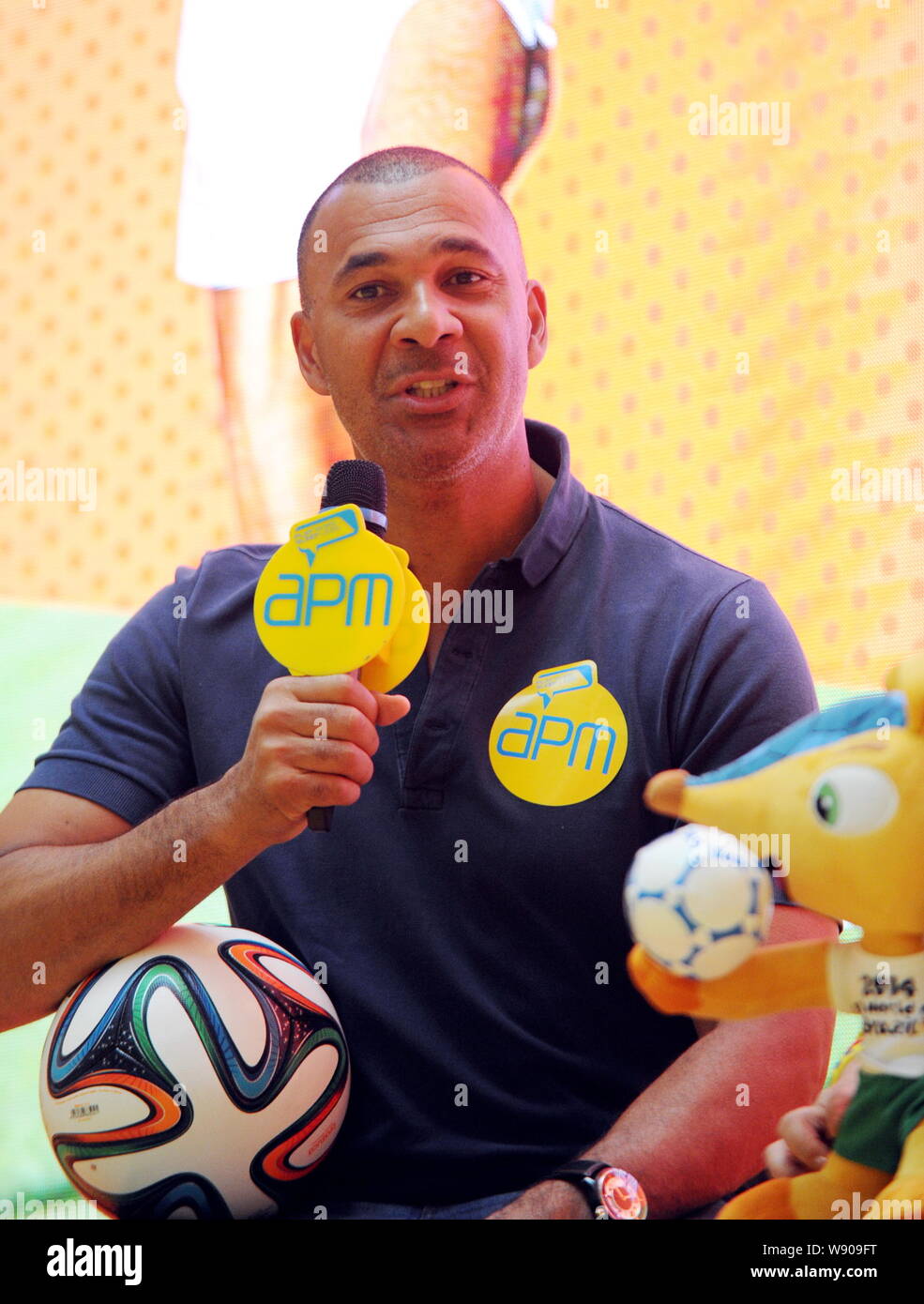 Manager ruud gullit hi-res stock photography and images - Alamy