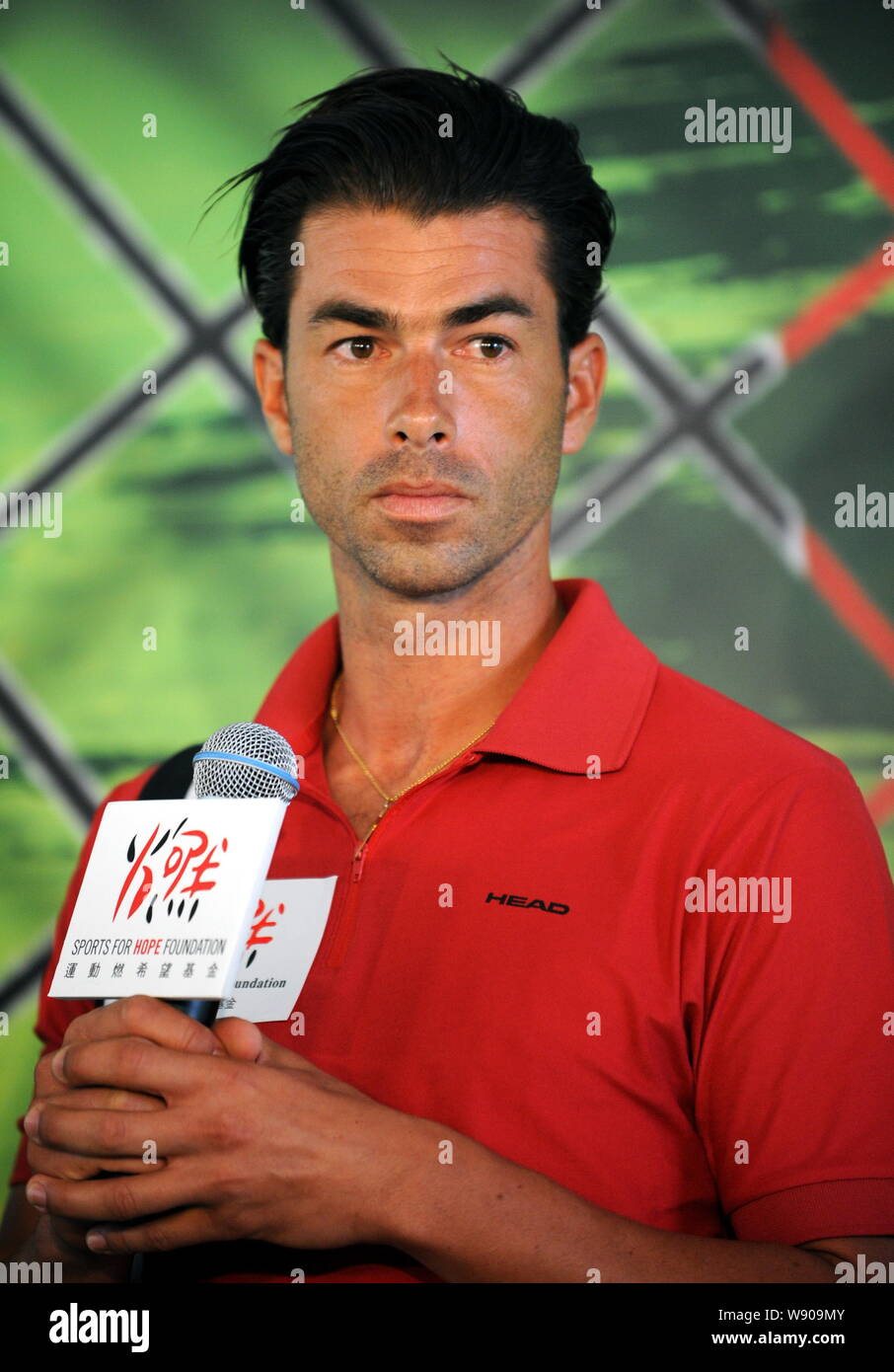 Tennis coach hi-res stock photography and images - Alamy