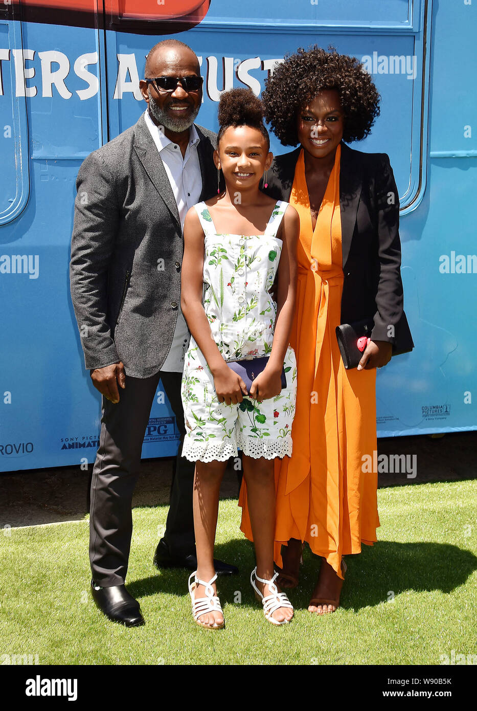 LOS ANGELES, CA - AUGUST 10: (L-R) Julius Tennon, Genesis Tennon and Viola Davis attend the ...