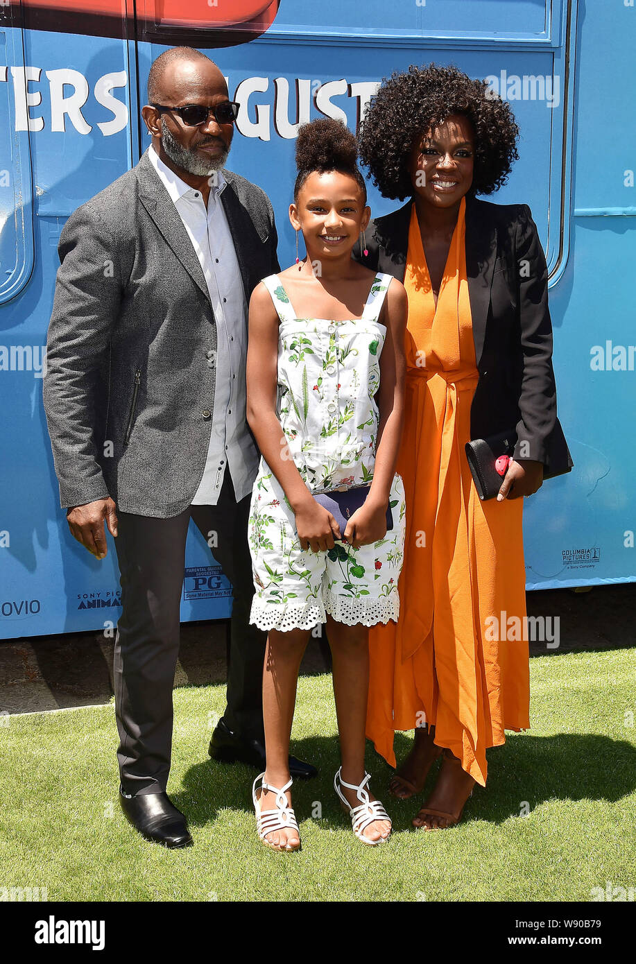 LOS ANGELES, CA - AUGUST 10: (L-R) Julius Tennon, Genesis Tennon and ...