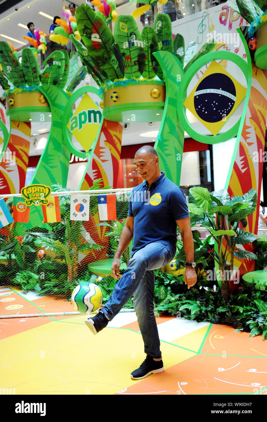 Ruud gullit hi-res stock photography and images - Alamy