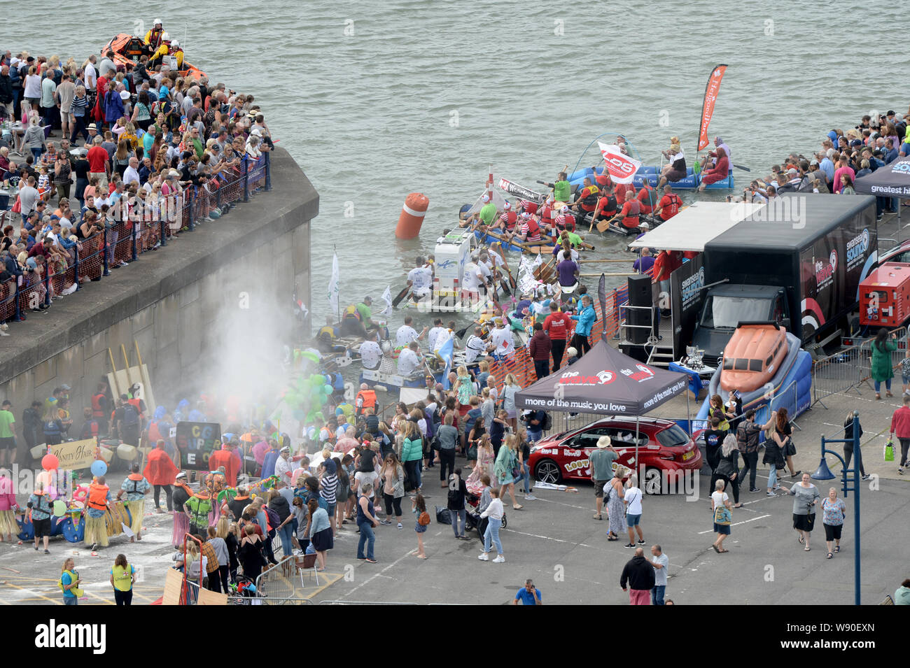 Raft race hi-res stock photography and images - Alamy