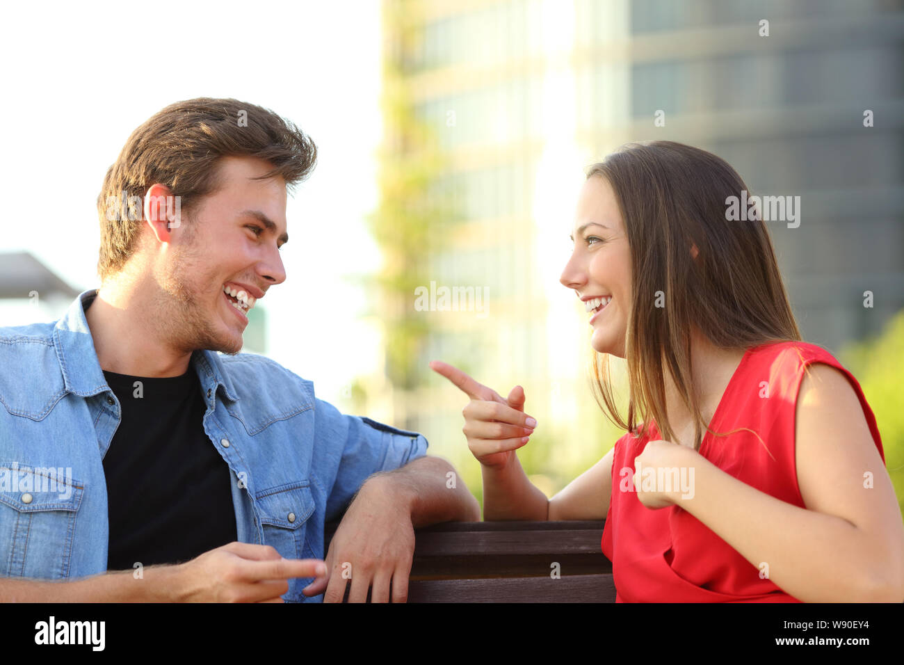 Telling a joke to a group hi-res stock photography and images - Alamy