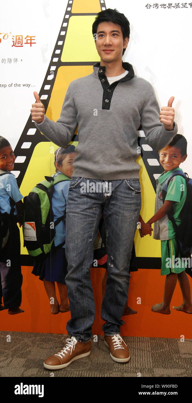 Taiwanese singer Leehom Wang poses during the 50th Anniversary of World ...