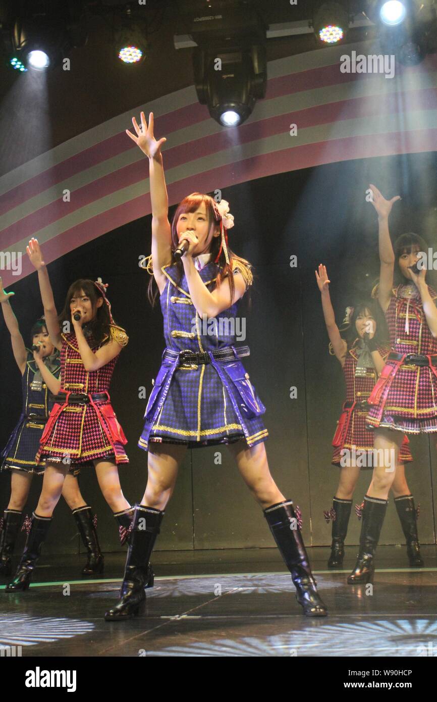 Japanese girls pop group akb48 hi-res stock photography and images - Alamy