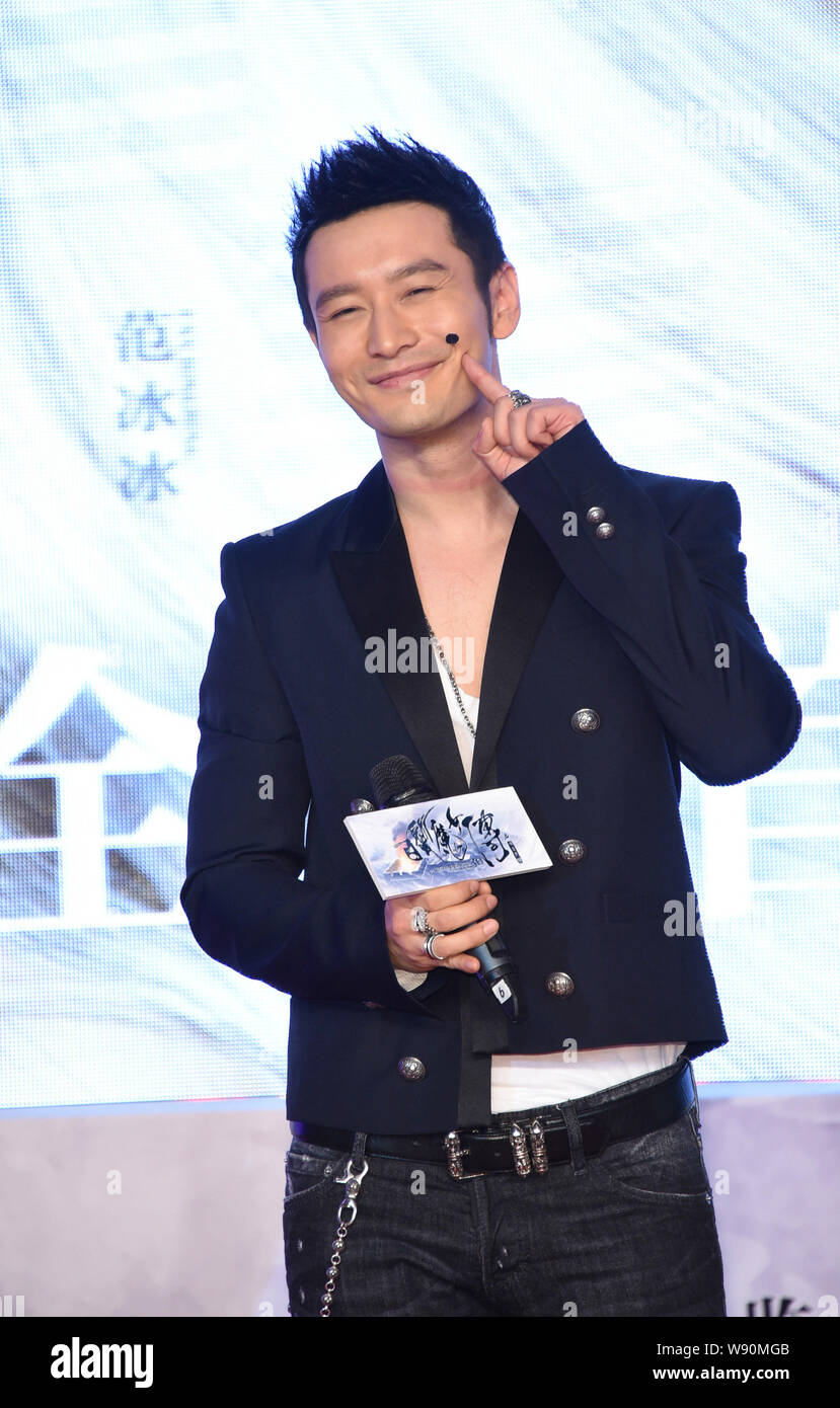 Actors With Moles 60 Photos - Moonagedaydream.film
