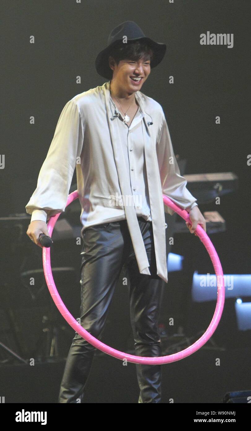 Actor and singer lee min ho hi-res stock photography and images - Alamy