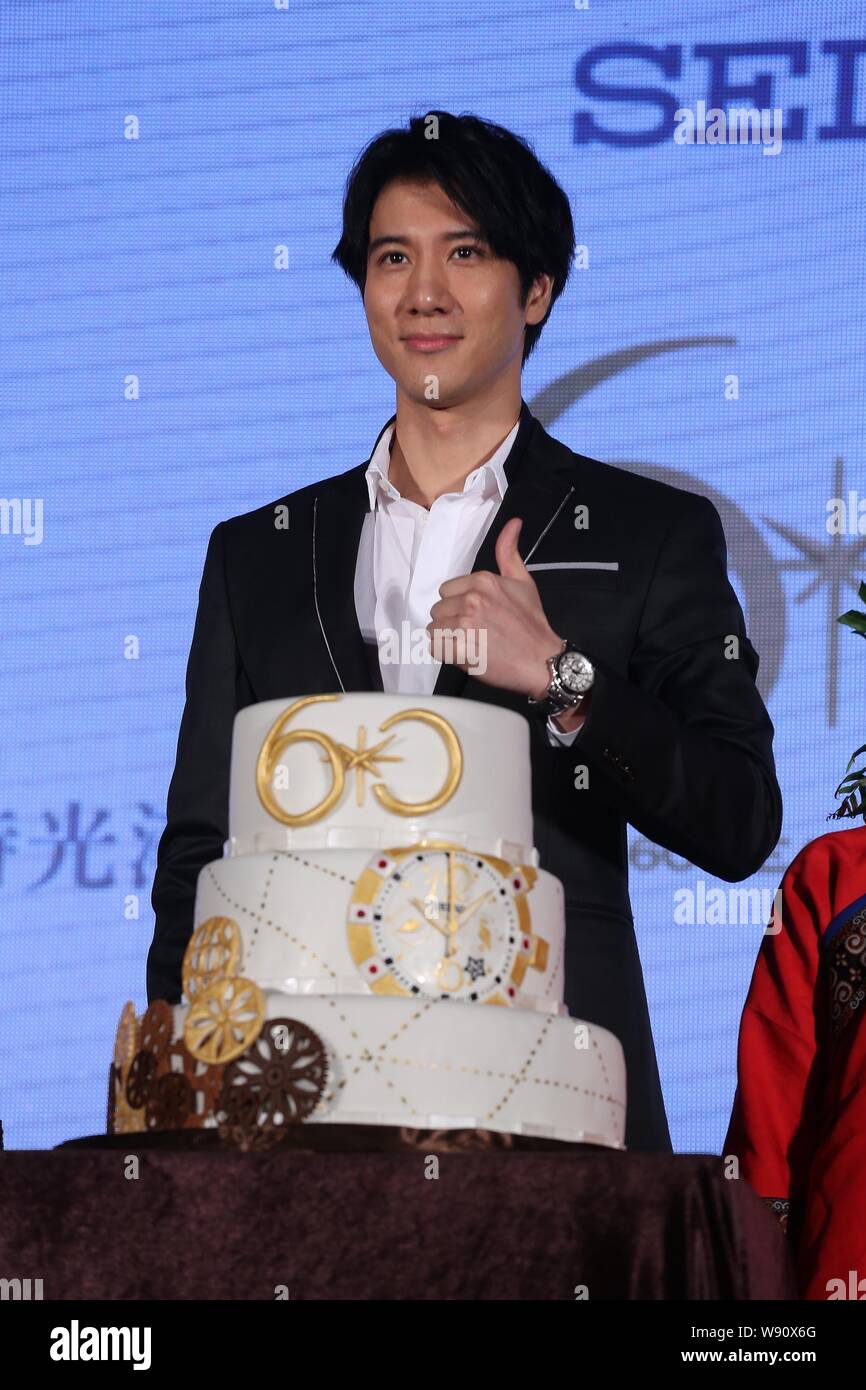 Taiwan-based American singer Leehom Wang poses at a press conference ...