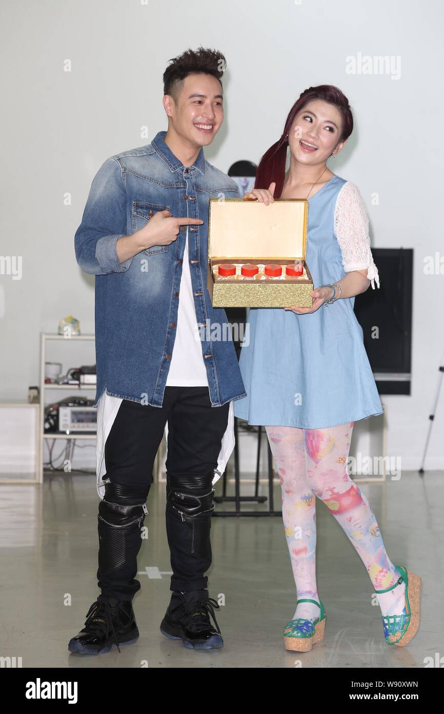 Taiwanese singer Wilber Pan, left, poses with Selina Jen of Taiwanese ...