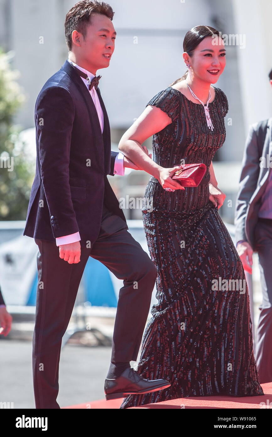 Chinese actor Zhang Yi, left, and actress Hao Lei arrive on the red ...