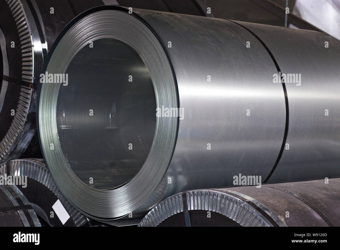 Galvanized steel rolls hi-res stock photography and images - Alamy