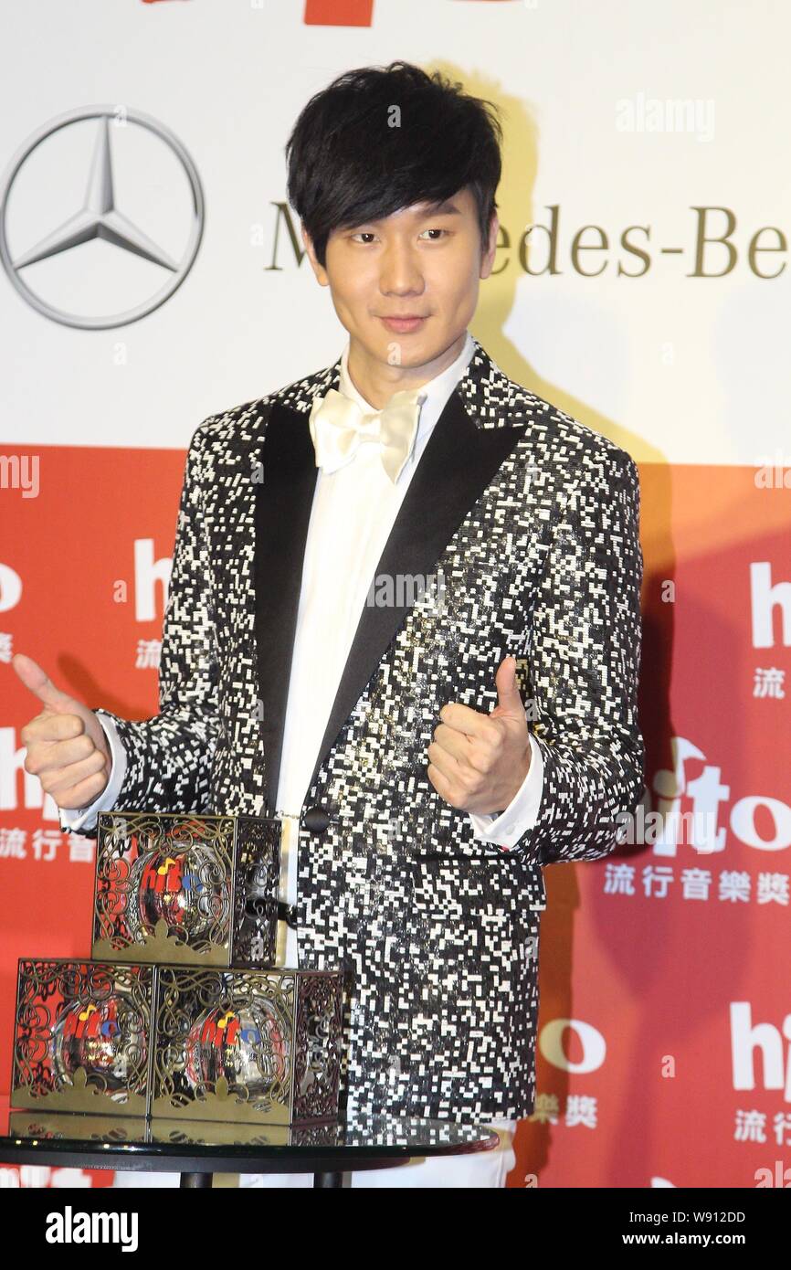 Singaporean singer JJ Lin gives thumbs up during the 2014 Hito Music ...