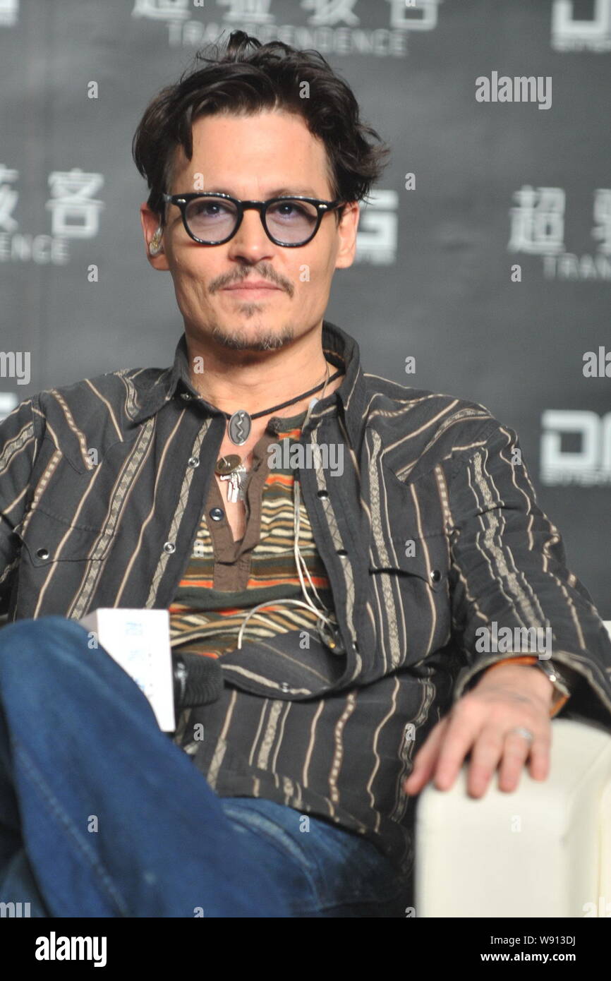 Johnny depp 2014 hi-res stock photography and images - Alamy