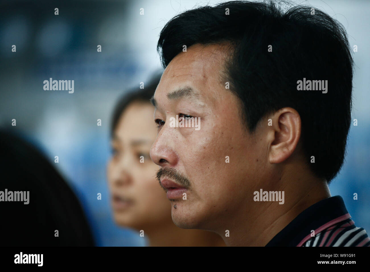 The father of Chinese schoolgirl Wang Linjia, who died in the Asiana ...