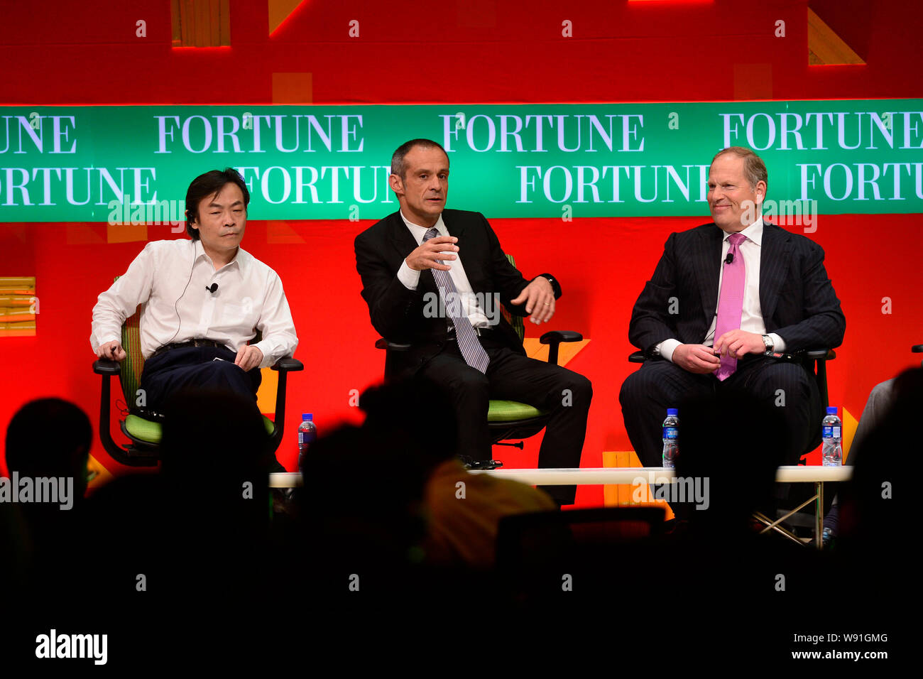 (From left) Zhang Yue, Chairman of Broad Group, Jean-Pascal Tricoire ...