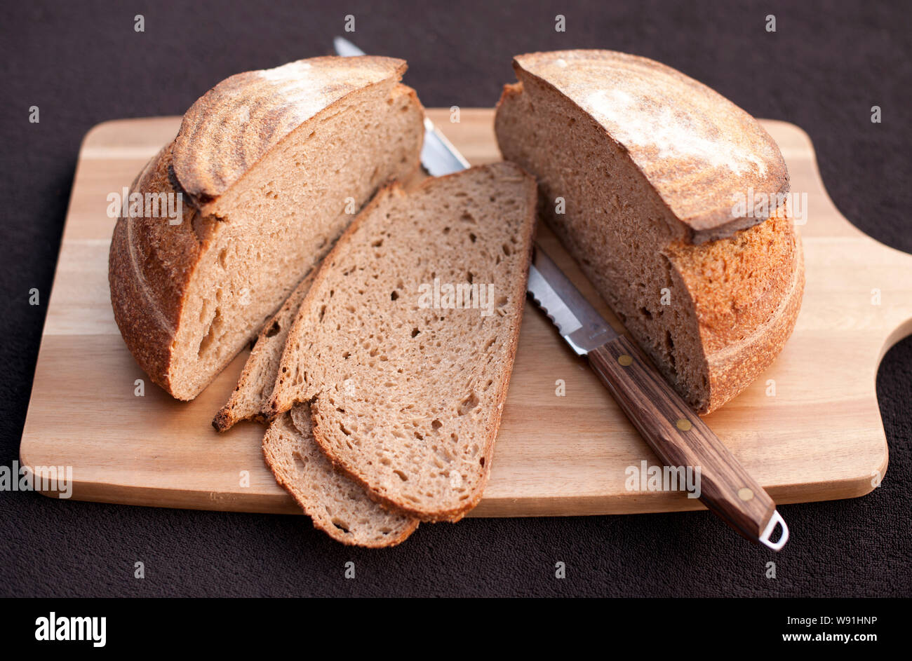 Breadboard hi-res stock photography and images - Alamy