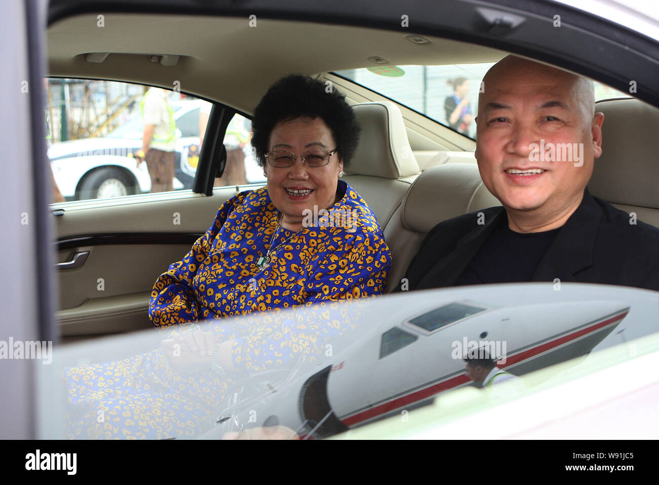 Chan Lai-wa, front left, Chairwoman of Fu Wah International Hong Kong ...