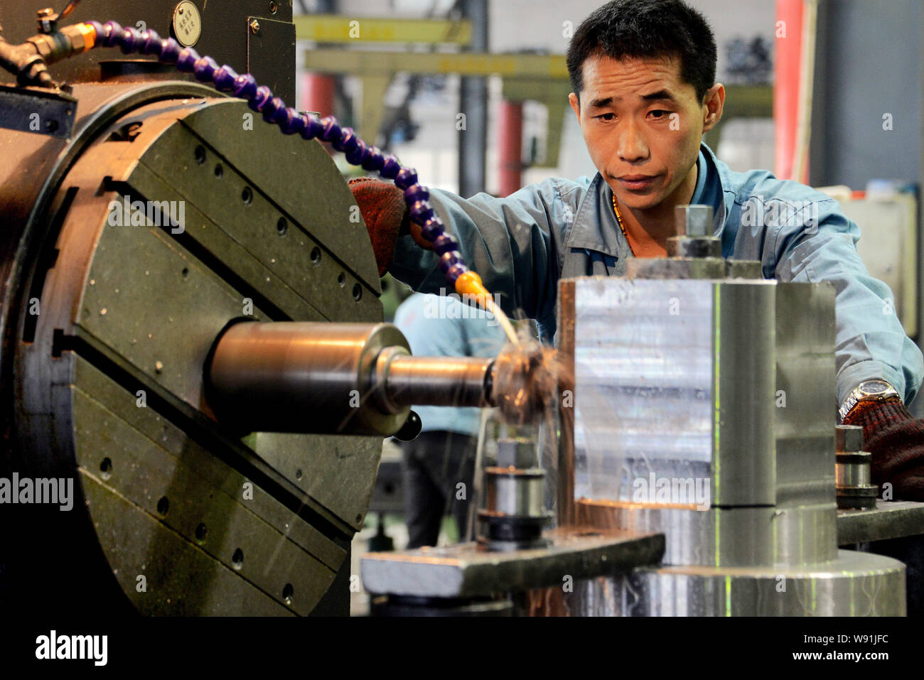 Injection machines hi-res stock photography and images - Alamy