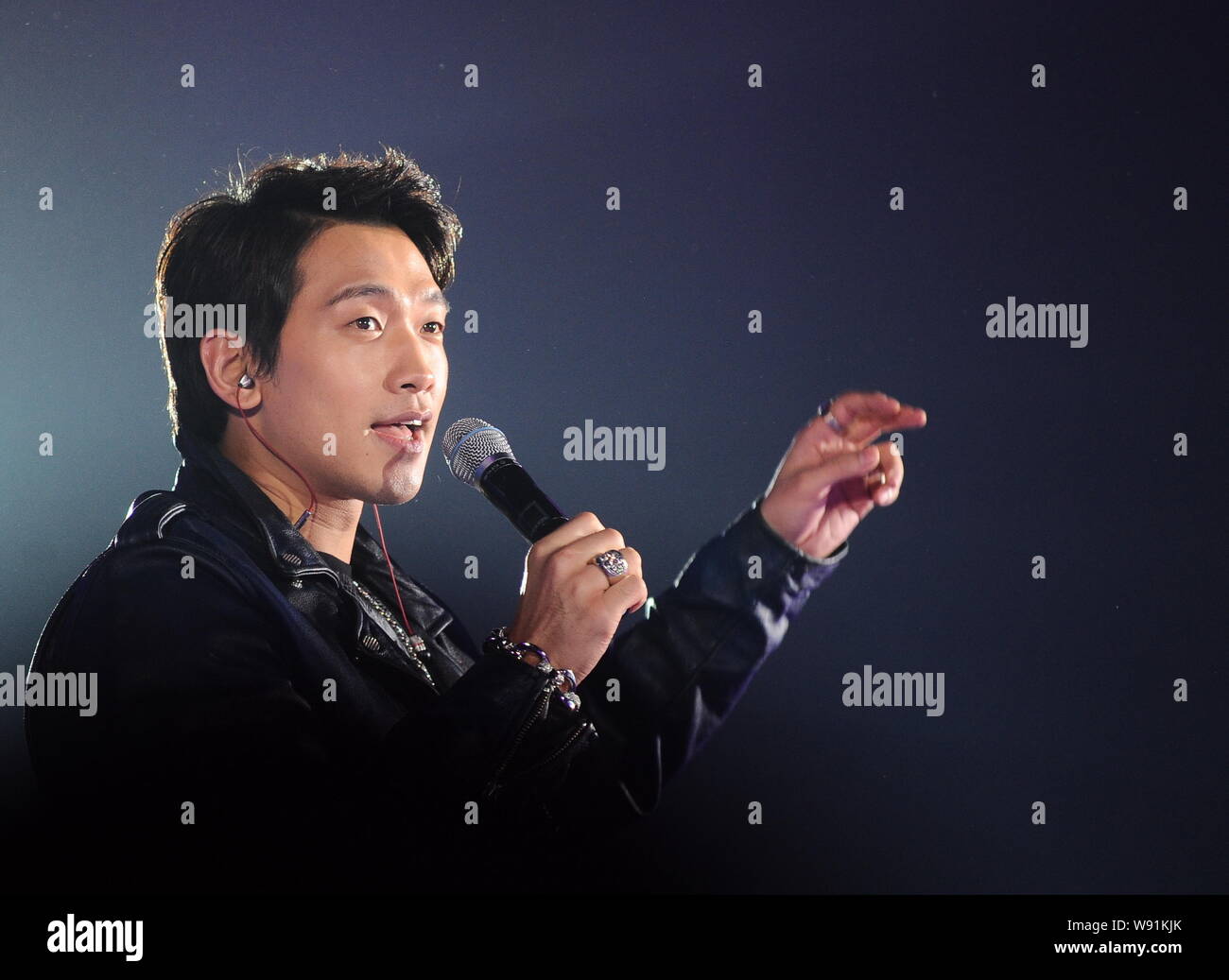 Jeong hoon hi-res stock photography and images - Alamy