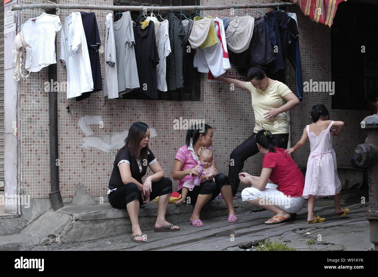 Children labour china hi-res stock photography and images - Alamy