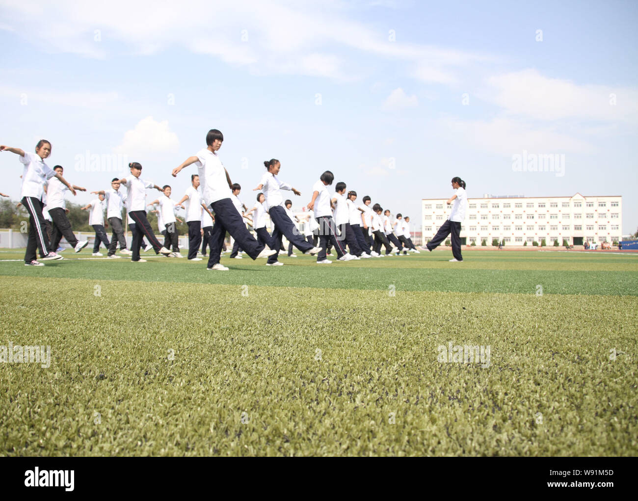 Pe lesson hi-res stock photography and images - Alamy