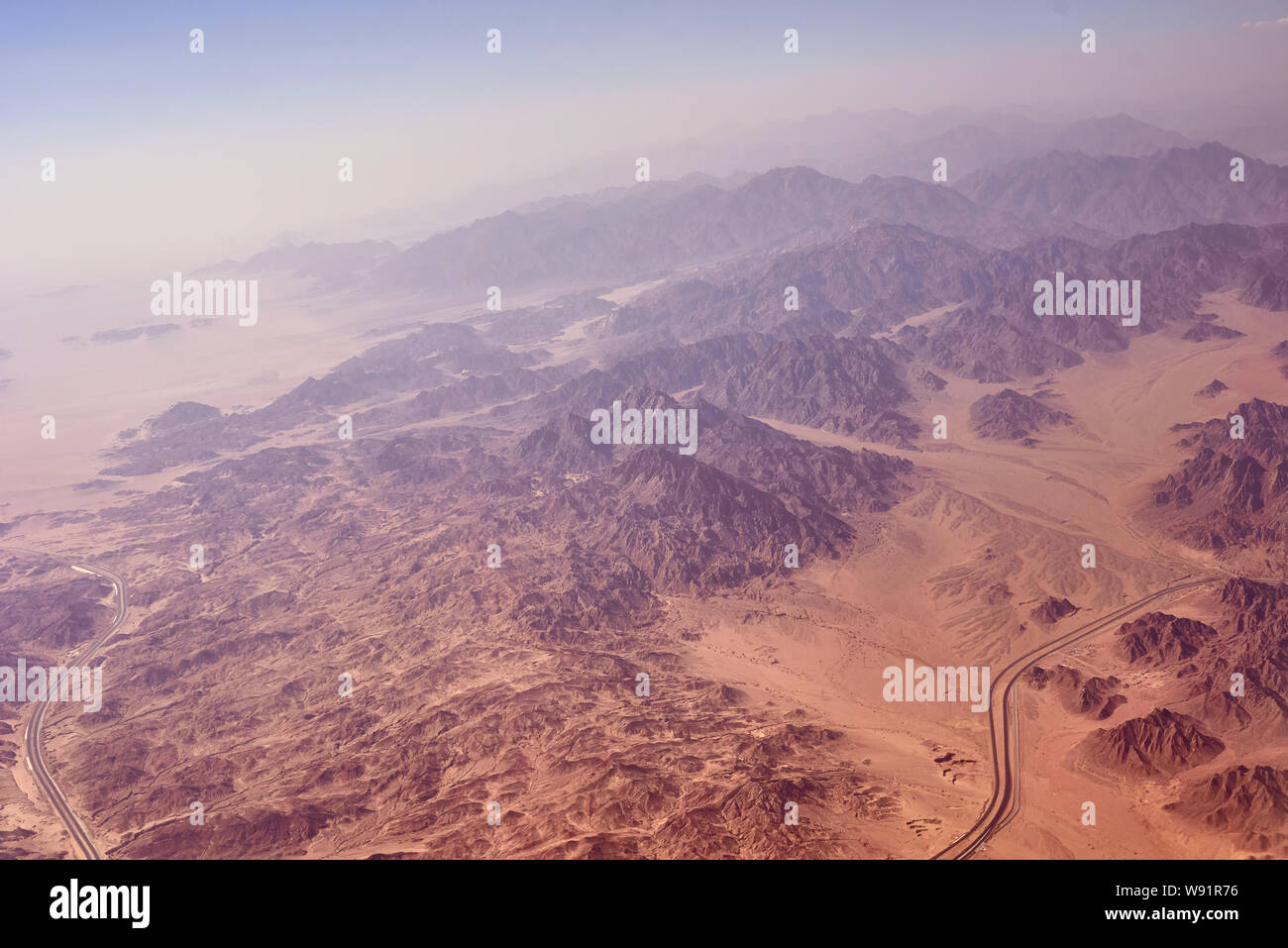 Aerial landscape view of mountains and desert sand Stock Photo - Alamy