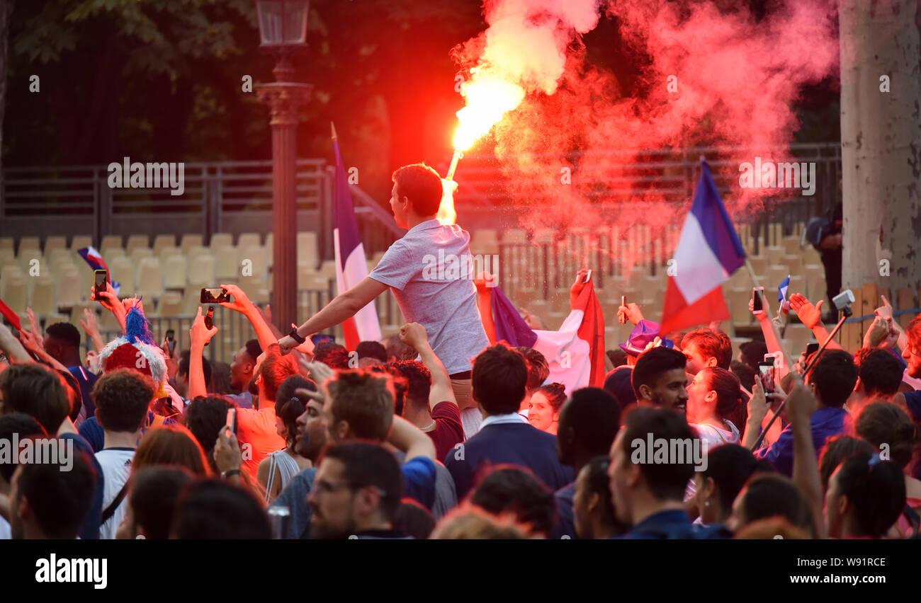 PARIS, France – July 15, 2018 : thousands of jubilant french fans on ...