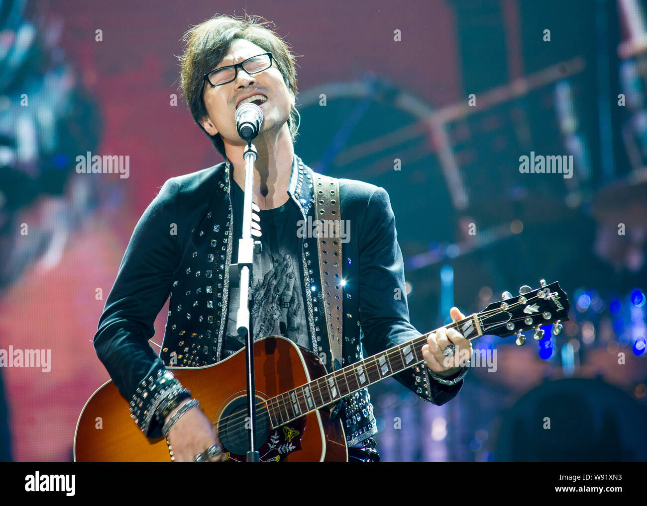 Singer Wang Feng Zhang Ziyi