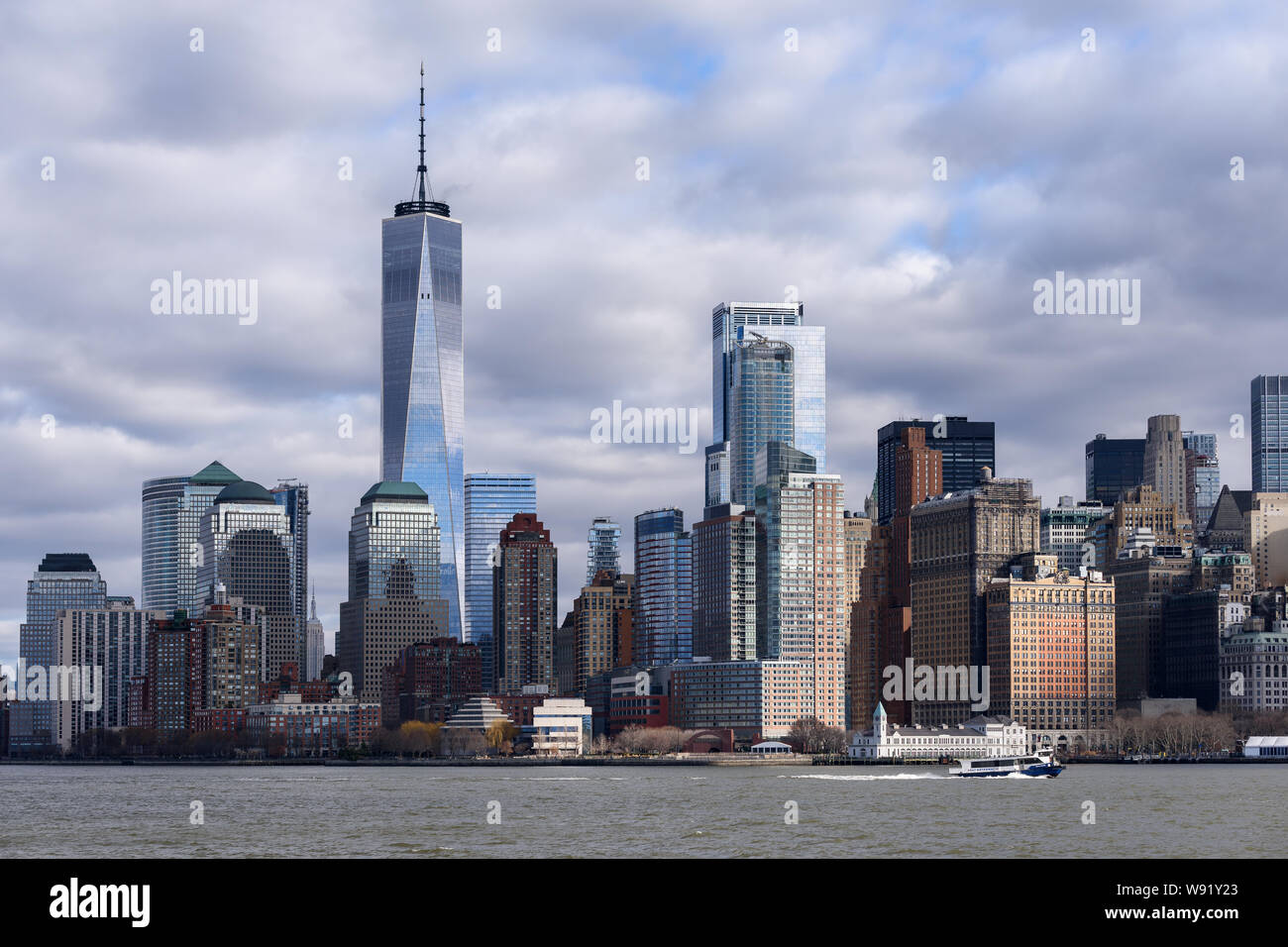 Beautiful view manhattan skyscrapers hi-res stock photography and images - Alamy