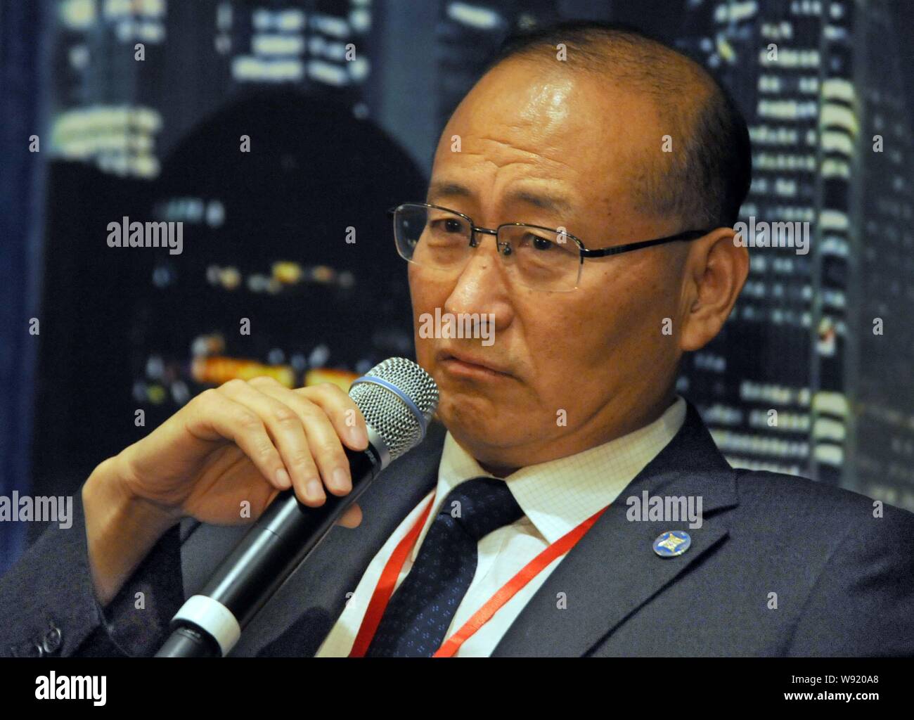 Niu ximing hi-res stock photography and images - Alamy