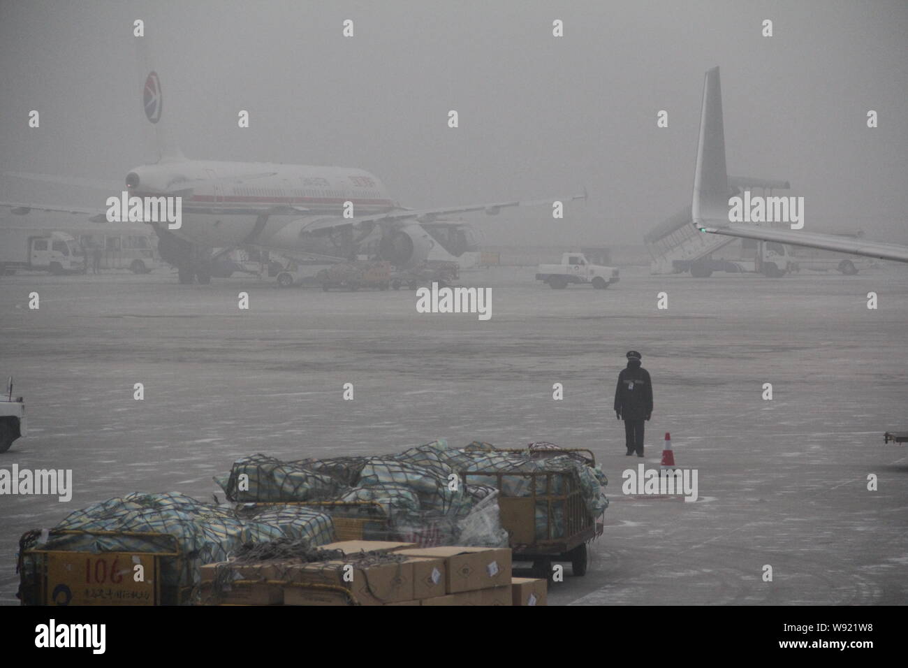 Contamination by air planes hi-res stock photography and images - Alamy