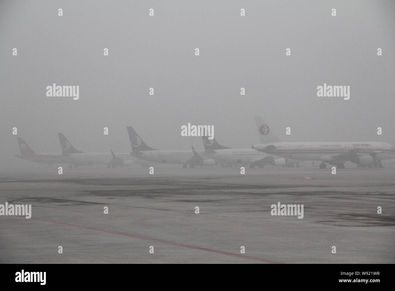 Contamination by air planes hi-res stock photography and images - Alamy