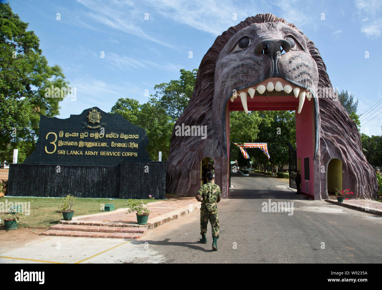 Sri lanka army hi-res stock photography and images - Alamy