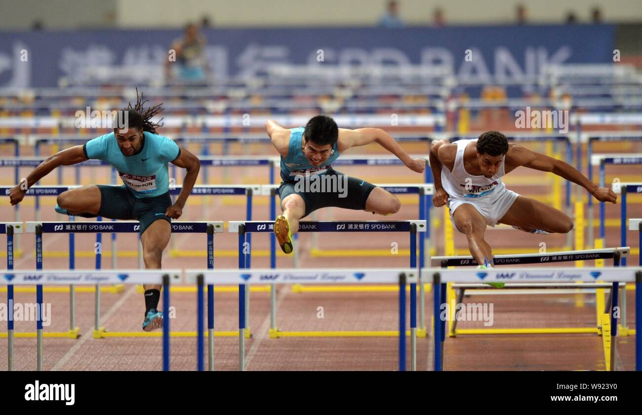 (From left) Jason Richardson of the United States, Xie Wenjun of China ...