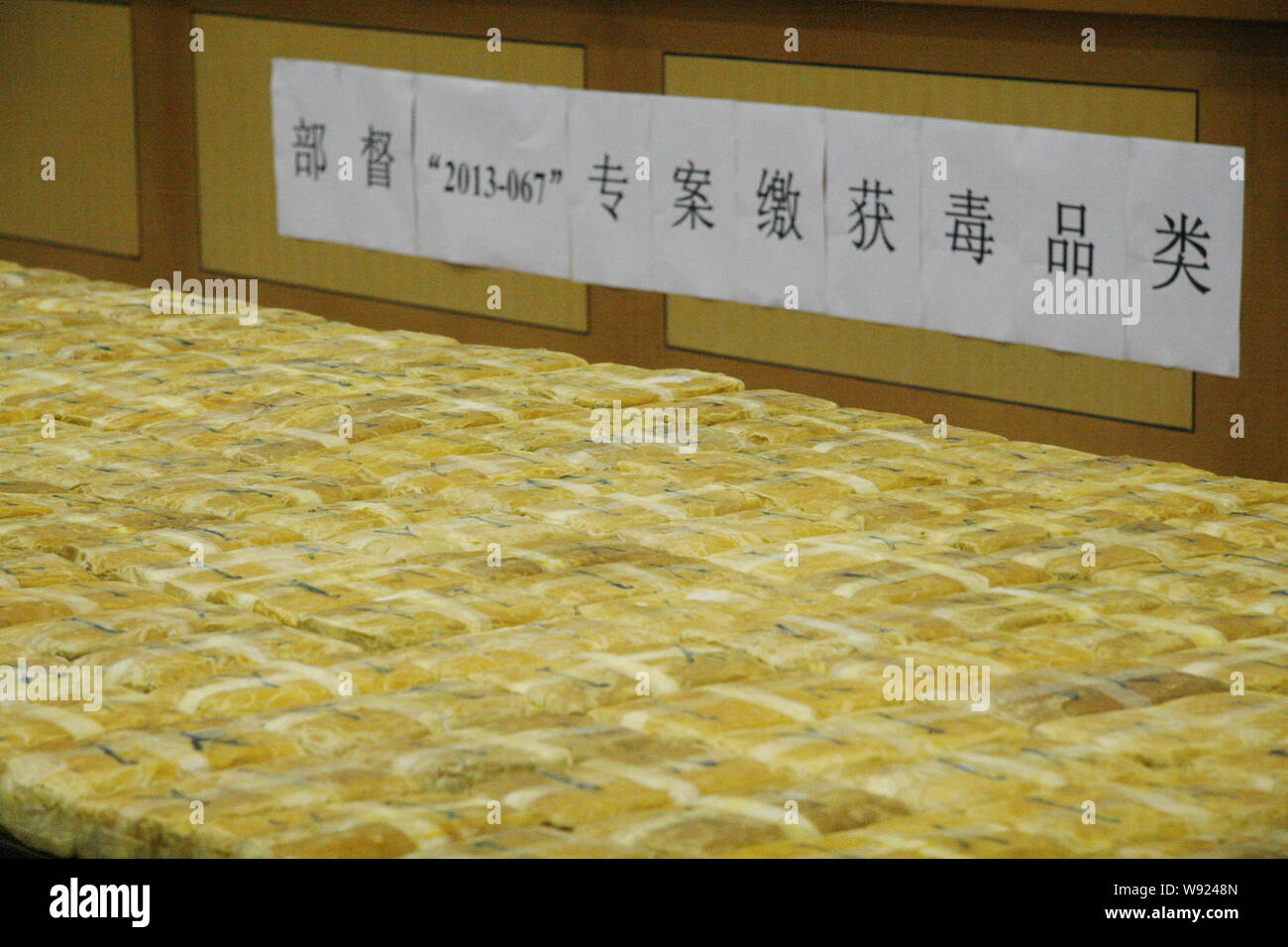 Methamphetamine hi-res stock photography and images - Alamy