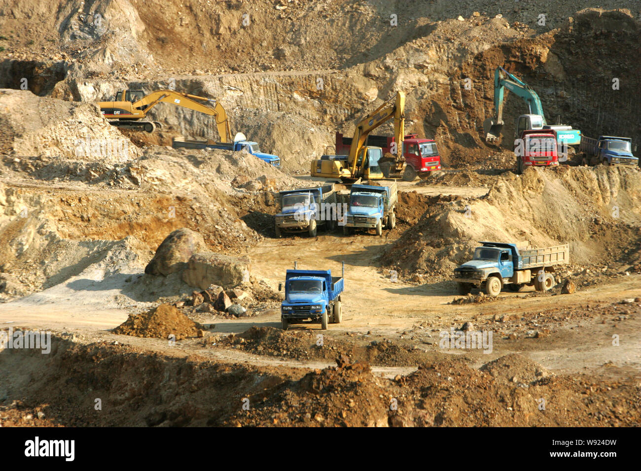 Rare earth mine in china hi-res stock photography and images - Alamy