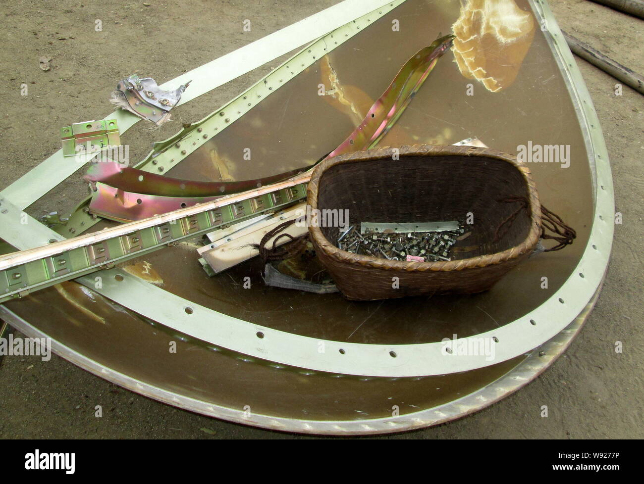 URGENT The fairing of the Long March 3B (CZ-3B) carrier rocket is ...