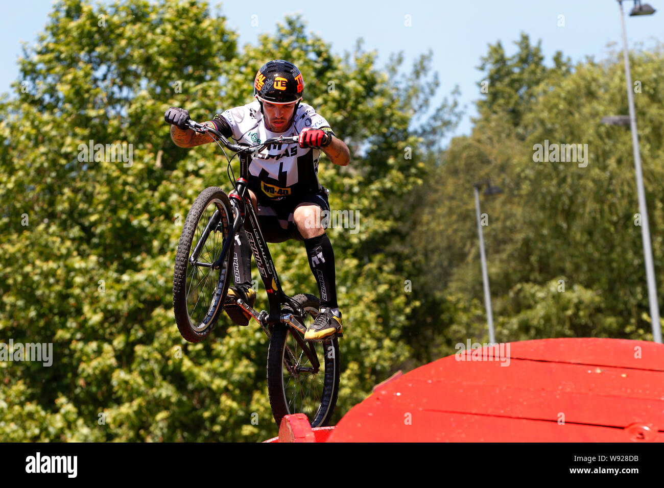 Perform Tricks Bike High Resolution Stock Photography and Images - Alamy