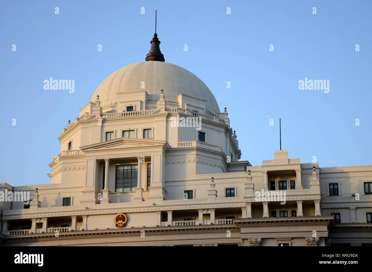 View of the courthouse hi-res stock photography and images - Alamy