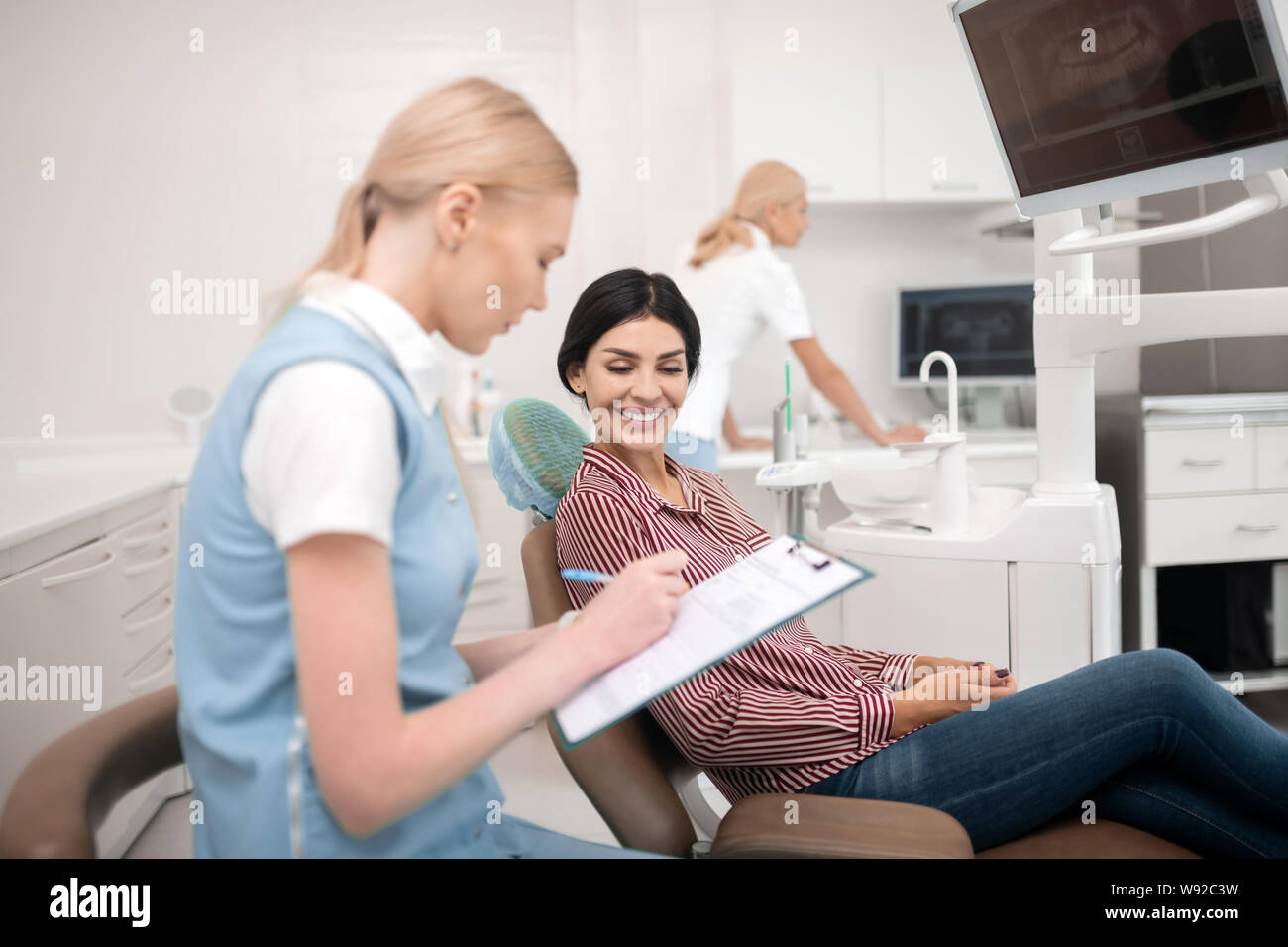 Dental clinic information hi-res stock photography and images - Alamy