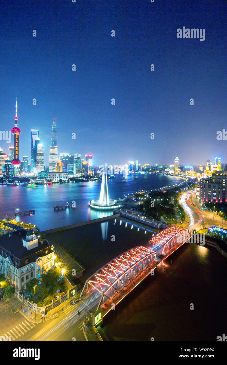 Suzhou river and bund and shanghai night view development hi-res stock ...