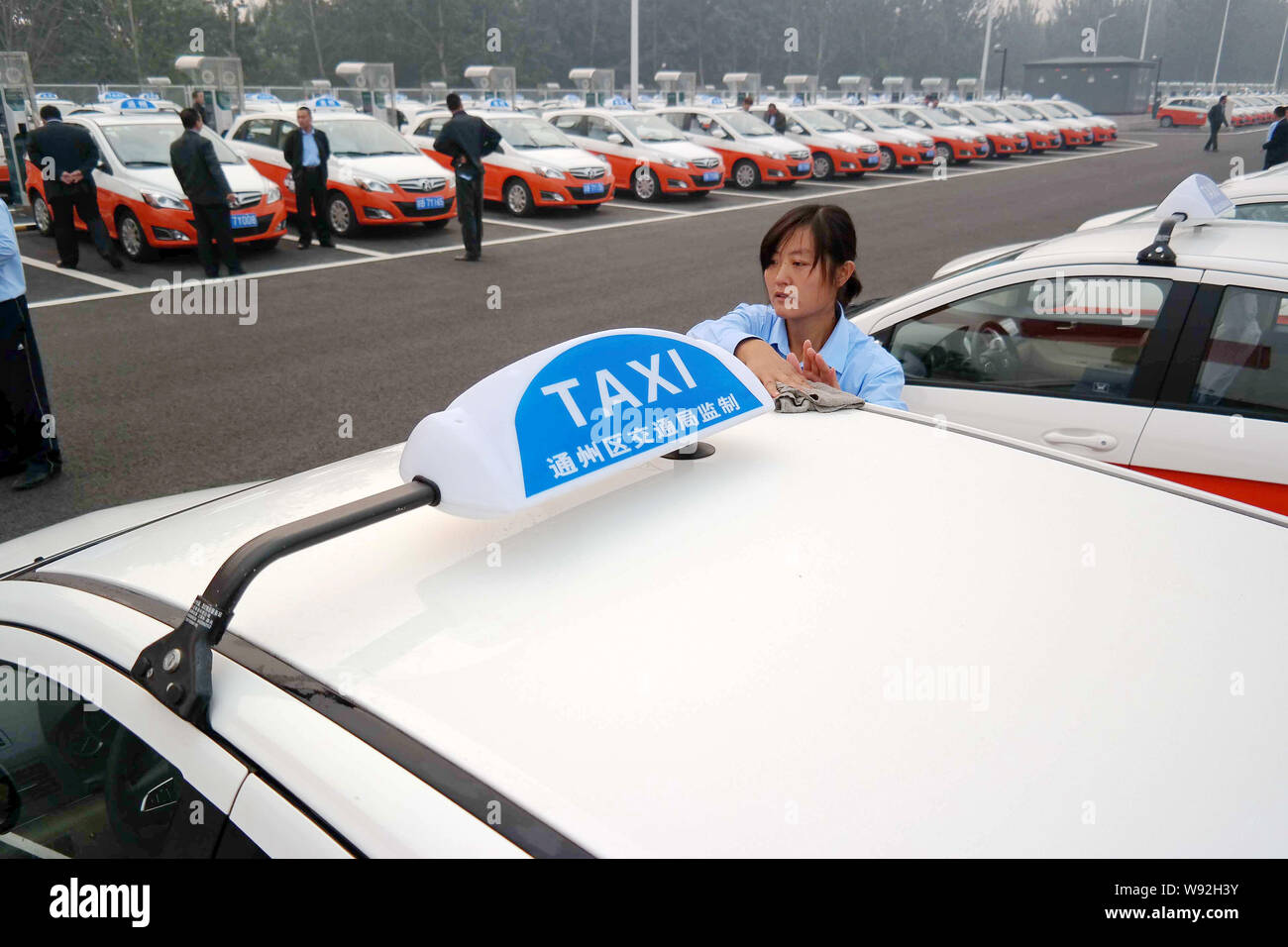 Chinese taxi driver hi-res stock photography and images - Alamy