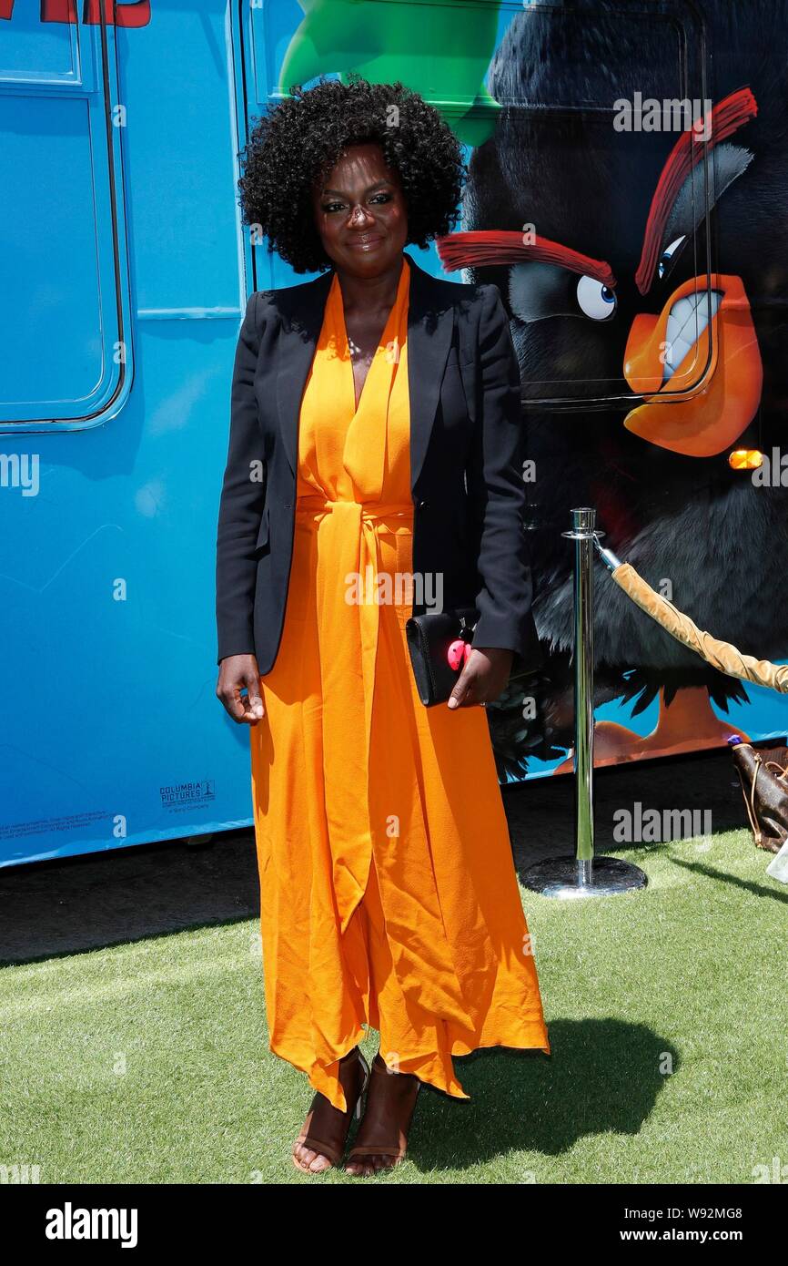 Los Angeles, CA. 10th Aug, 2019. Viola Davis at arrivals for THE ANGRY BIRDS MOVIE 2 Premiere ...